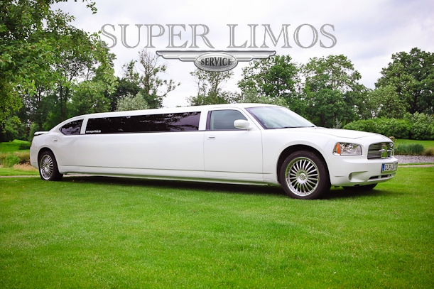 Dodge Charger Stretchlimousine / Limoservice